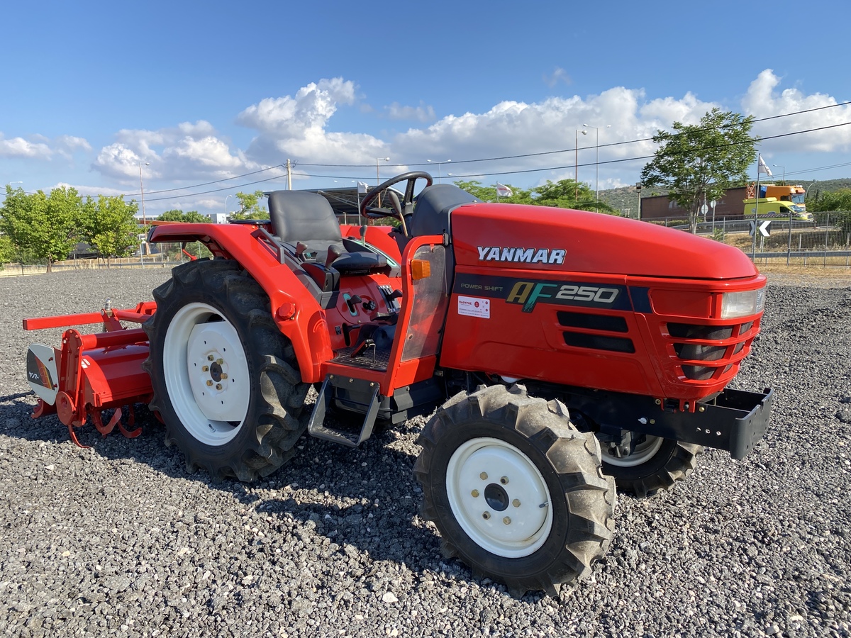 Τρακτέρ Yanmar AF250 | Παούρης Τρακτέρ