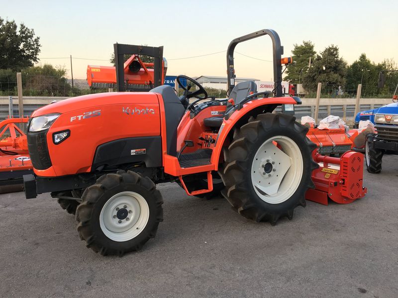 Τρακτέρ Kubota FT25 | Παούρης Τρακτέρ