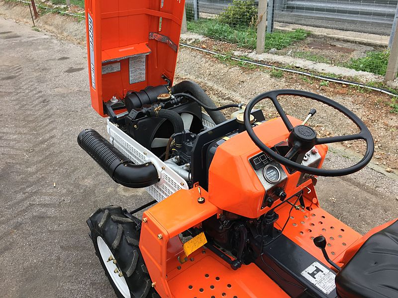 Τρακτέρ Kubota B1400 | Παούρης Τρακτέρ