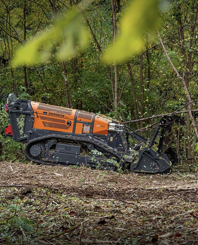 Τηλεκατευθυνόμενο ερπυστριοφόρο ENERGREEN Robo PLUS | Παούρης Τρακτέρ