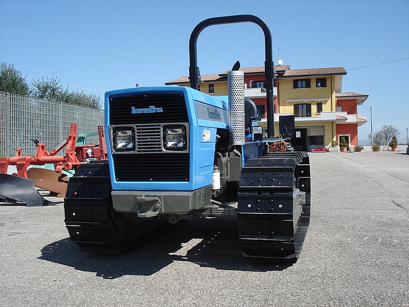 Ερπυστριοφόρο Τρακτέρ Landini 5500 | Παούρης Τρακτέρ