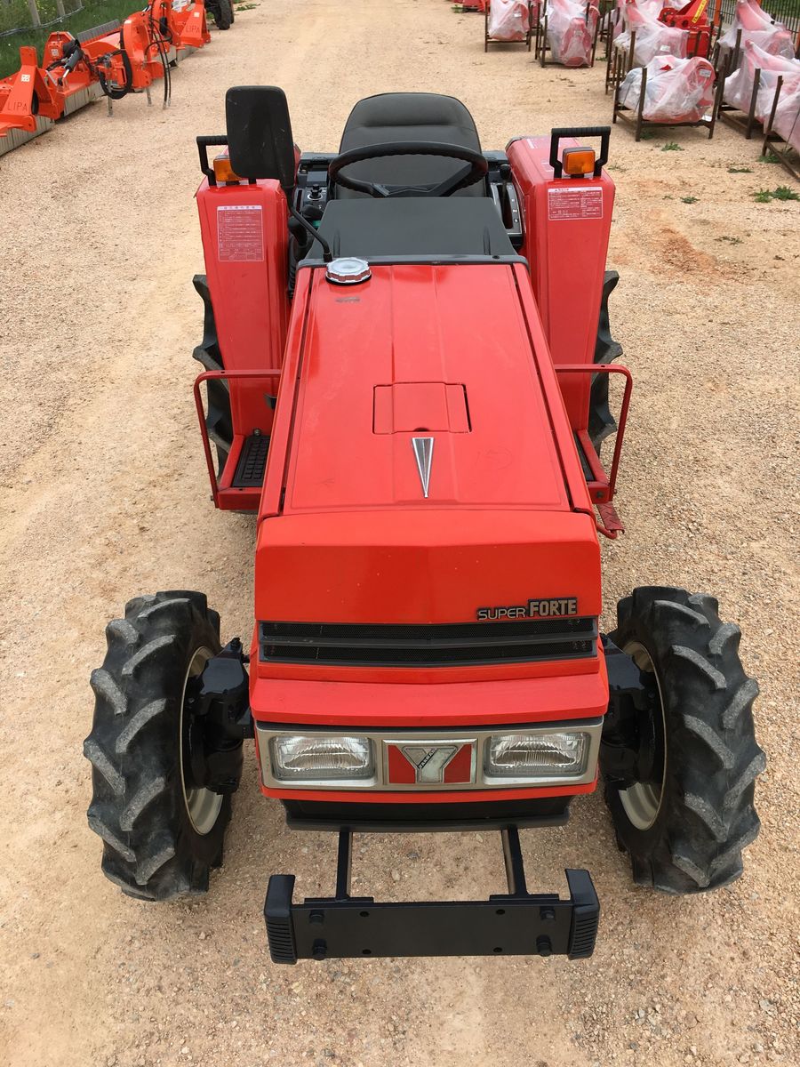 Τρακτέρ Yanmar F215 | Παούρης Τρακτέρ